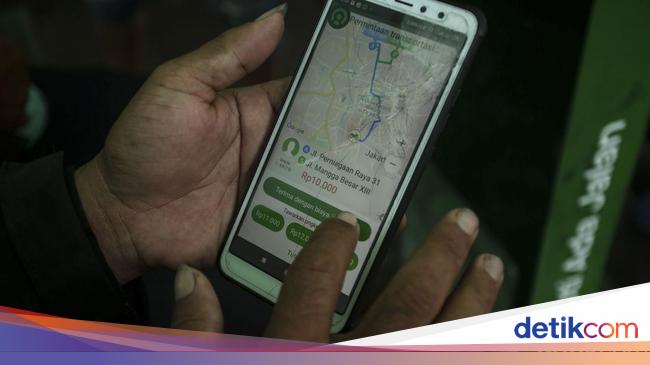 Ada PNS Nyambi Jadi Driver Ojol, Aturannya Boleh Nggak Sih?
