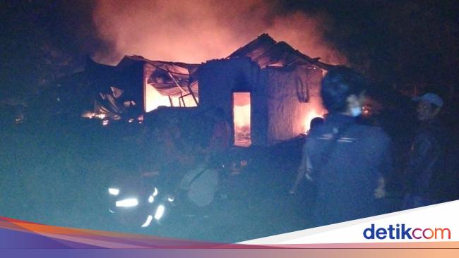 Gudang Kayu di Buleleng Ludes Terbakar, Pemilik Rugi Rp 1 Miliar