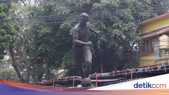 Eksklusif: Nyoman Nuarta Blak-blakan soal 'Patung Persib'