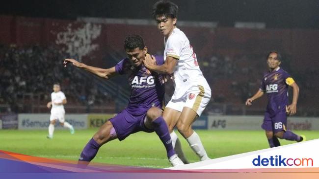 Potret Laga Panas Persik Vs PSM: Skor Kacamata, Banjir 8 Kartu Kuning-2 ...