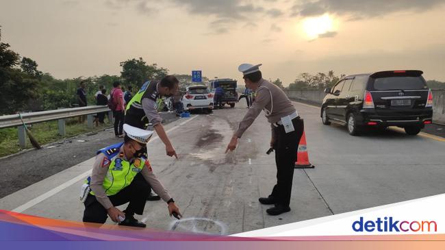 Kronologi Kecelakaan Maut Tewaskan 3 Orang di Tol Boyolali Kronologi Kecelakaan Maut Tewaskan 3 Orang di Tol Boyolali