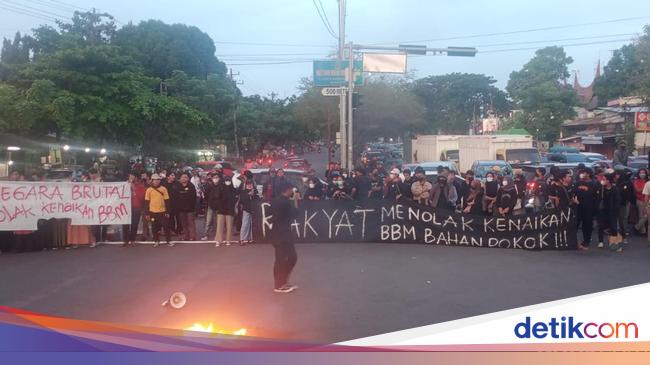 Mahasiswa Makassar Hari Ini Turun ke Jalan Demo Tolak Kenaikan Harga BBM