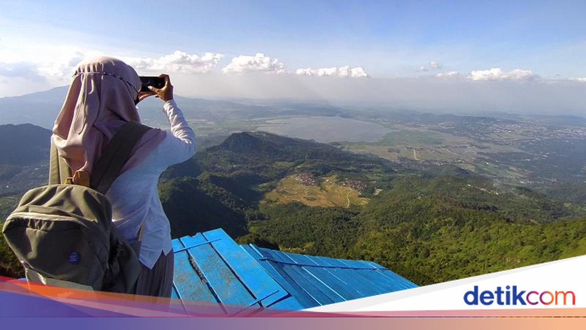 5 Daya Tarik Wisata Gunung Telomoyo dengan Mitos dan Legendanya