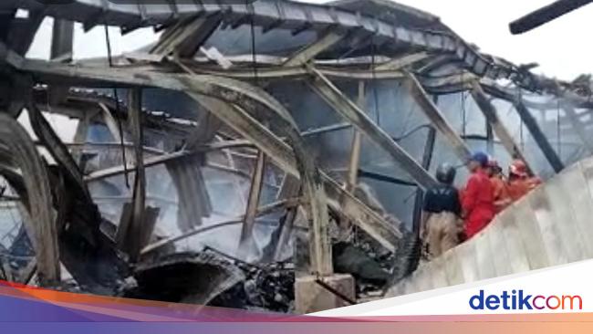 Kebakaran Pasar Dungus Madiun, Api Padam Setelah 2,5 Jam