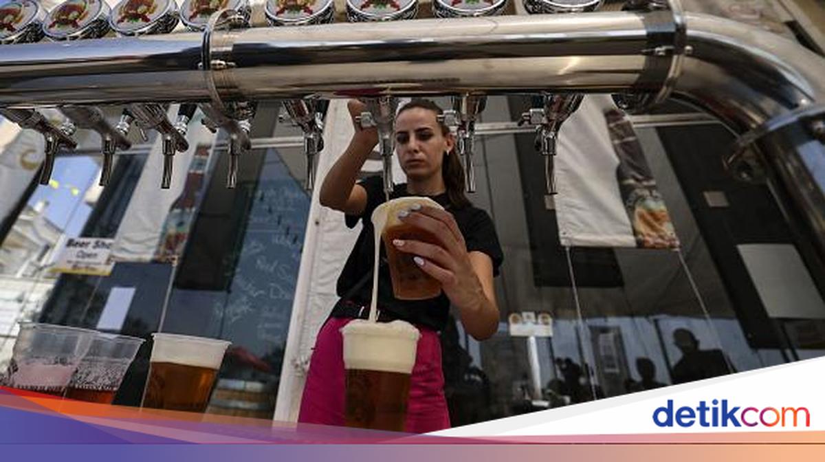 Menyeruput Bir Halal dari Palestina, Namanya Taybeh