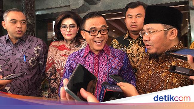 MenPAN-RB Baru: Ini Sosok Azwar Anas yang Akan Dilantik Jokowi MenPAN-RB Baru: Ini Sosok Azwar Anas yang Akan Dilantik Jokowi