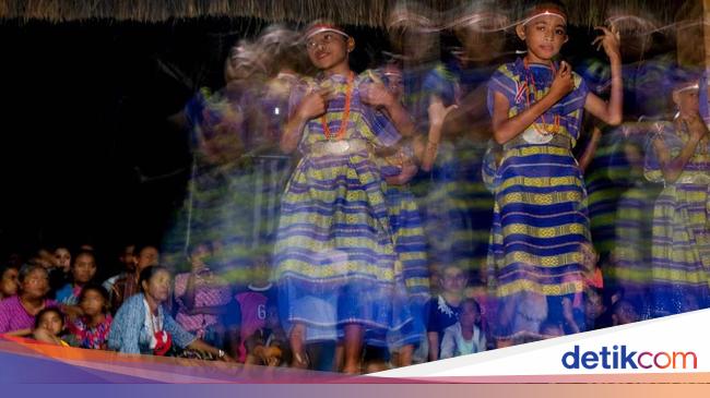 Melihat Lomba Tari Tradisional yang Menghangatkan Malam di Wini, NTT