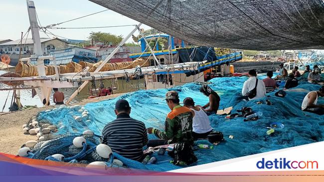 Nelayan di Probolinggo Pilih Tak Melaut Imbas Harga BBM Naik