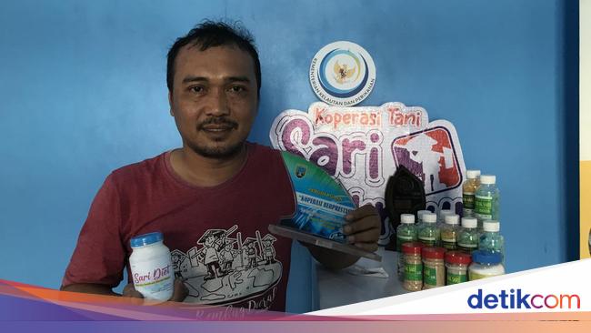 Mengintip Produksi Garam Rasa Seafood di Rembang