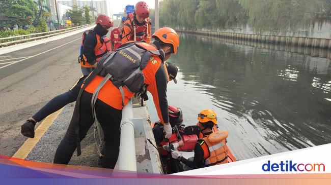 Korban Kecelakaan Tol Jelambar yang Jatuh ke Kali Grogol Ditemukan Tewas