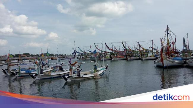 Harga BBM Dianggap Mencekik, Sejumlah Nelayan Arosbaya Tak Melaut