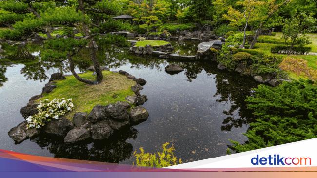 Rileks Dulu di Tengah Taman-taman Jepang yang Ikonik
