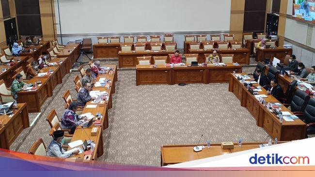 PPATK Beberkan Aliran Transaksi Judi Online Capai Rp 155 T