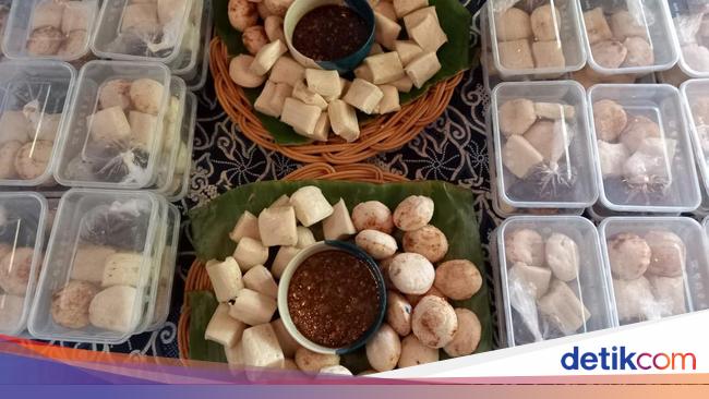 Keraton Kasepuhan Gelar Tradisi Ngapem untuk Keselamatan di Bulan Safar Keraton Kasepuhan Gelar Tradisi Ngapem untuk Keselamatan di Bulan Safar