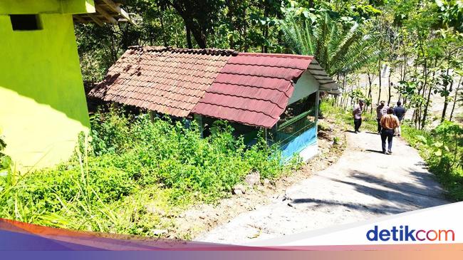 Misteri Truk Nyasar ke Kuburan Usai Antar Wanita di Semarang Misteri Truk Nyasar ke Kuburan Usai Antar Wanita di Semarang