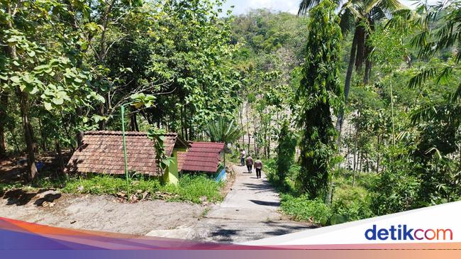 Truk Nyasar ke Kuburan Semarang Usai Antar Wanita Padahal Jalan Sempit ... Truk Nyasar ke Kuburan Semarang Usai Antar Wanita Padahal Jalan Sempit ...