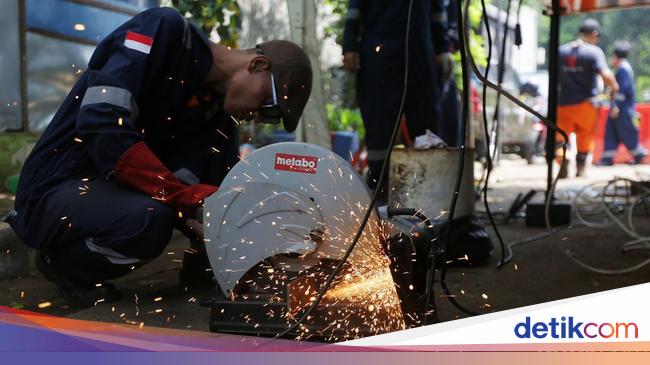 Melihat Warga yang Berlatih Ngelas, Buat Apa?