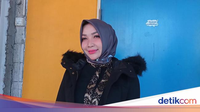 Roro Fitria Sudah Ada Teman Dekat, Ungkap Alasan Masih Tutupi Sosoknya Roro Fitria Sudah Ada Teman Dekat, Ungkap Alasan Masih Tutupi Sosoknya