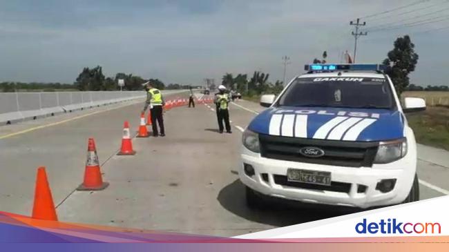 Asap Picu Kecelakaan Tol Pejagan-Pemalang, Ganjar: Setop Bakar Jerami!