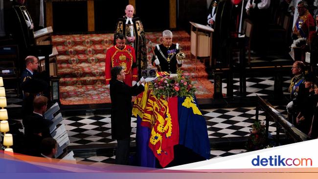 Siapa Saja yang Dikubur di Makam Rahasia Kerajaan Inggris?