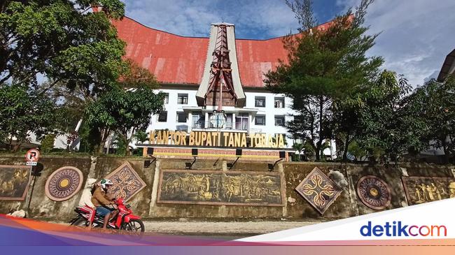 ASN Pemkab Tana Toraja Mengeluh Gaji Selama 2 Bulan Belum Dibayar