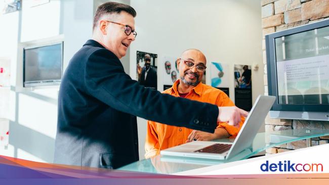 Apa Itu Sales? Pahami Jenis, Fungsi, dan Bedanya dengan Marketing Apa Itu Sales? Pahami Jenis, Fungsi, dan Bedanya dengan Marketing