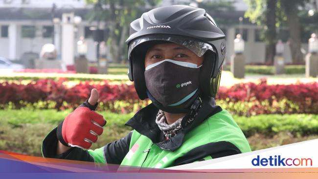 Perjuangan Ojol Hartono, Mendobrak Keterbatasan di Jalanan Bandung