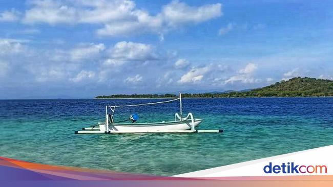 Healing di Gili Layar, Indahnya Pantai Pasir Putih yang Masih Sepi