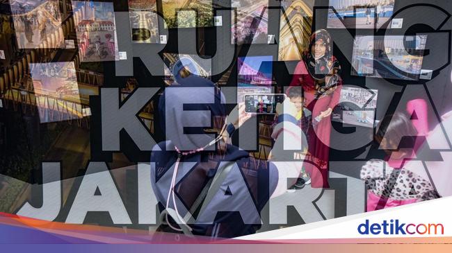 Menengok Ruang Ketiga Jakarta dalam Bingkai Foto