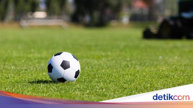 Rekor Dunia! Aksi Erick Juggling Bola Satu Jam Nonstop!