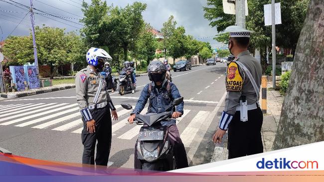 Langkah Humanis Polisi di Cimahi-Ciamis Selama Operasi Zebra 2022
