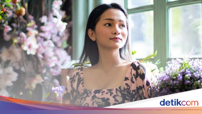 Potret Valent Olivia yang Dituding Pesugihan Usai Bangun 2 Rumah Sekaligus