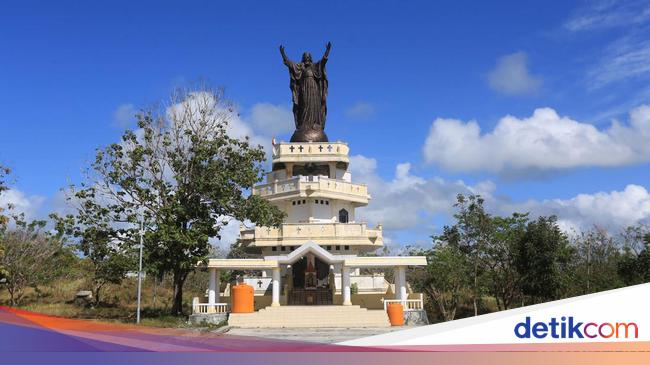 Potret Wisata Rohani Patung Kristus Raja di Tanimbar Potret Wisata Rohani Patung Kristus Raja di Tanimbar