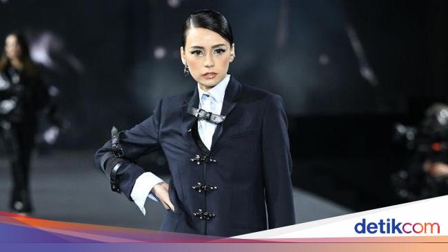 7 Aksi Tamara Dai, Influencer Indonesia Pertama Tampil di Paris Fashion Week