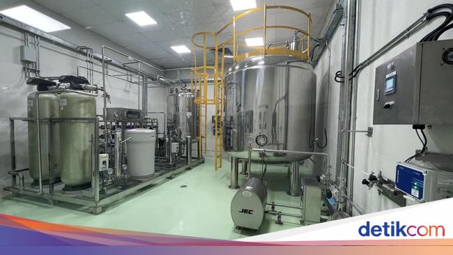 Yuk Intip Jeroan Pabrik Bahan Baku Obat Pertama RI di Cikarang