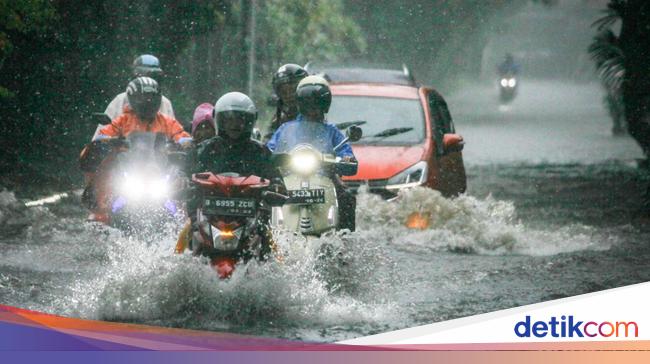 Mengenal Badai Vorteks, Penyebab Hujan Ekstrem di Wilayah Jawa