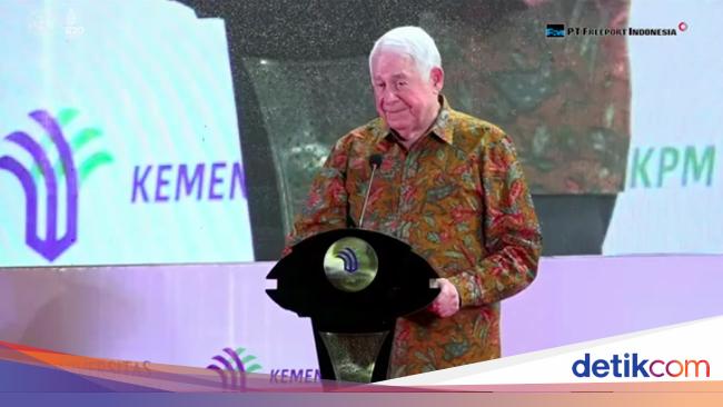 Di UGM, Bos Besar Freeport Ungkap Jokowi Senang 98% Pekerjanya Orang RI