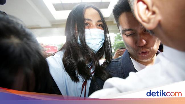 Penampakan Baim Wong dan Paula Verhoeven Datangi Polres soal Prank KDRT