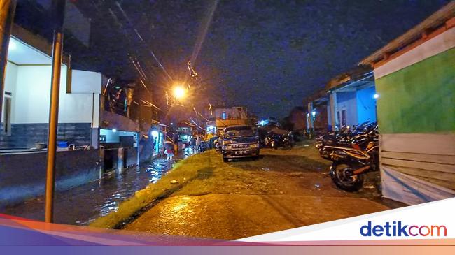 Banjir Rendam Dayeuhkolot Bandung