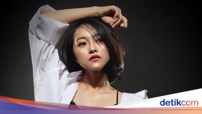 Rona Ang Si Dede Gemes yang Kini Jadi Rocker