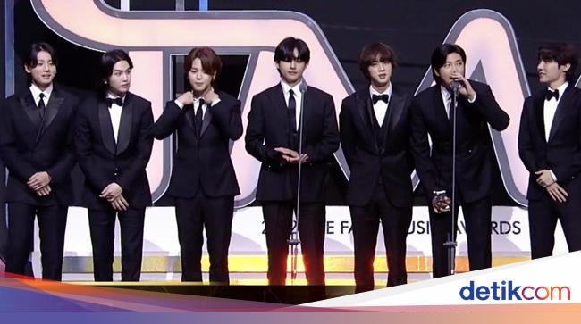 BTS Raih 7 Piala, Ini Daftar Pemenang The Fact Music Awards 2022