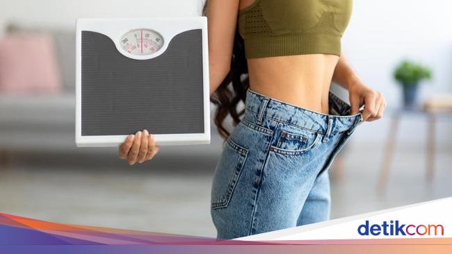 Cara Menghitung Berat Badan Ideal Mudah untuk Pria dan Wanita