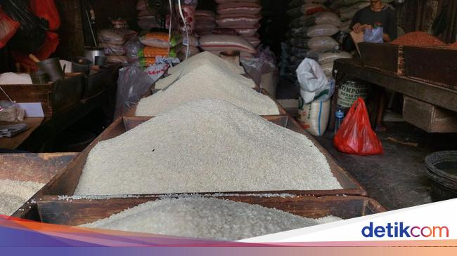 Perhatian Ibu-ibu! Harga Beras Medium hingga Premium Kompak Naik di Pasar Perhatian Ibu-ibu! Harga Beras Medium hingga Premium Kompak Naik di Pasar