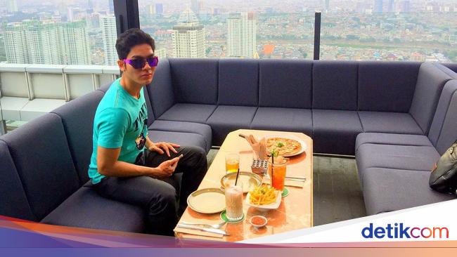 Satria Mulia yang Akan Dipolisikan Rizky Billar Doyan Makan Pizza dan Ngopi