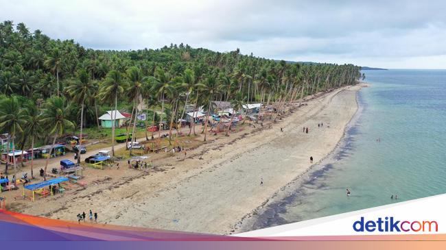 Asyiknya Nikmati Senja & Main Banana Boat di Pantai Weluan Tanimbar