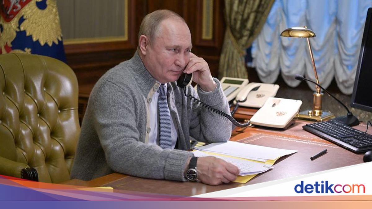 Sah! Putin Larang Operasi Ganti Kelamin