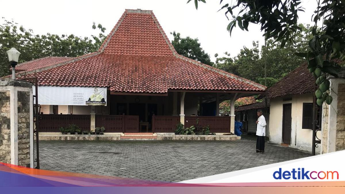 Bambang Tri Penggugat Ijazah Jokowi Ternyata dari Blora, Ini Sosoknya