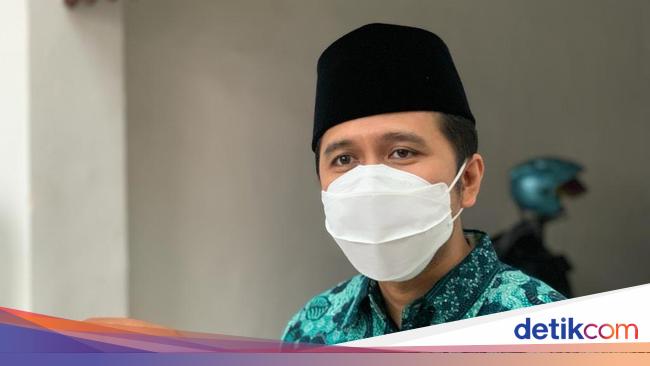 Namanya Disinggung Sekjen PDIP, Emil Ajak Hasto Duduk Bareng Namanya Disinggung Sekjen PDIP, Emil Ajak Hasto Duduk Bareng