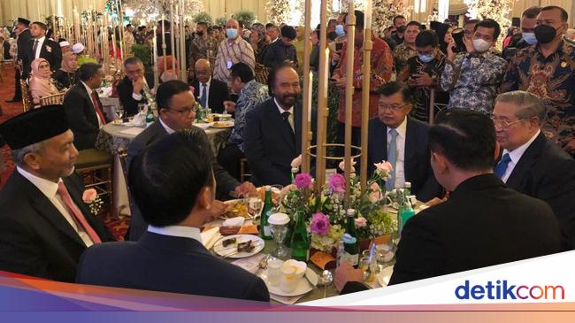 Anies, JK, SBY dan Paloh Semeja di Nikahan Anak Ketua Majelis Syuro PKS Anies, JK, SBY dan Paloh Semeja di Nikahan Anak Ketua Majelis Syuro PKS