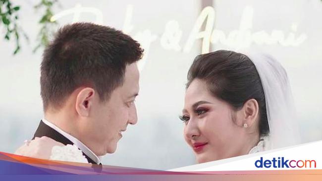 Ricky Subagja Sukses Smash Hati Cica Andjani